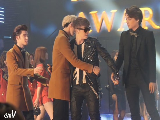 EXO+SJ มันเป็นความสัมพันธ์ที่ซับซ้อน | บันเทิง | 3553723