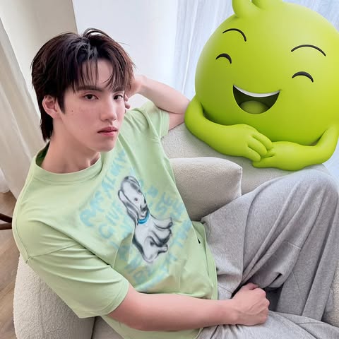 IG ภู - ธัชชัย ลิ้มปัญญากุล (@phutatchai.busofficial) - Instagram