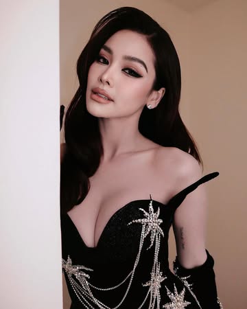 IG อิงฟ้า วราหะ (@fa_engfa8) - Instagram