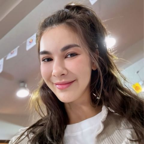 IG โบว์ - เบญจวรรณ อาร์ตเนอร์ (@bow_benjawan) - Instagram