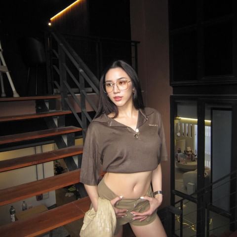 IG พลอย - รัญดภา มันตะลัมพะ (@ployranda) - Instagram