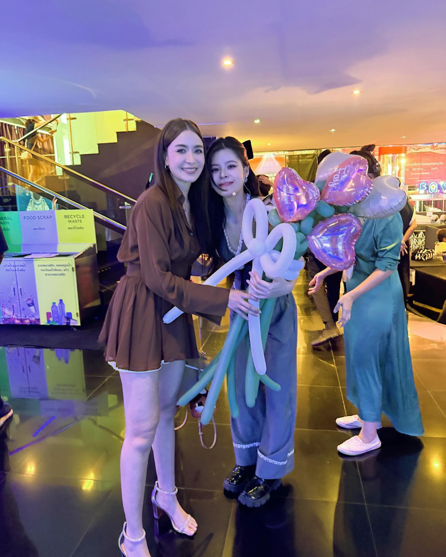Ig เบนซ์ ปุณยาพร พูลพิพัฒน์ ยินดีด้วยนะน้องสาว Fayriezz 💕💕 ฝันรักห้วงนิทรา Instagram